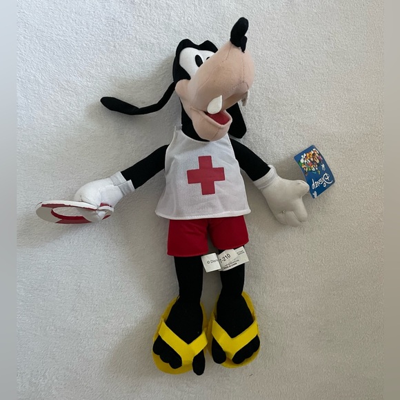 Disney | Toys | Nwt Dinsey Goofy Plush Lifeguard Doll 4 Toy ...